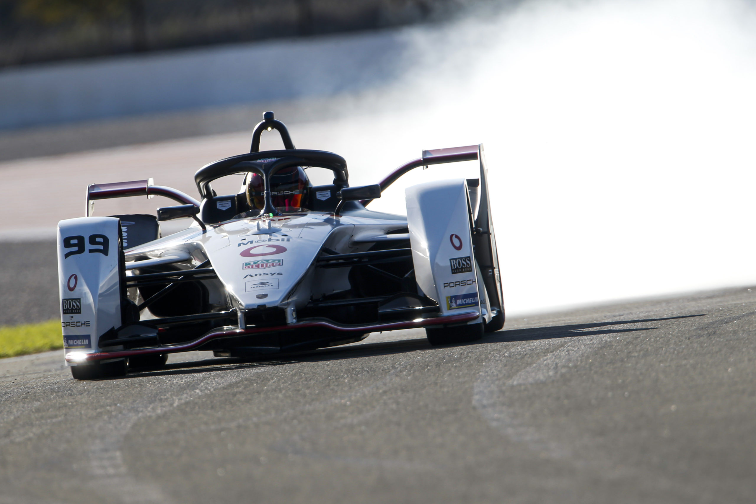 Η Porsche θα παραμείνει στη Formula E - Recharger