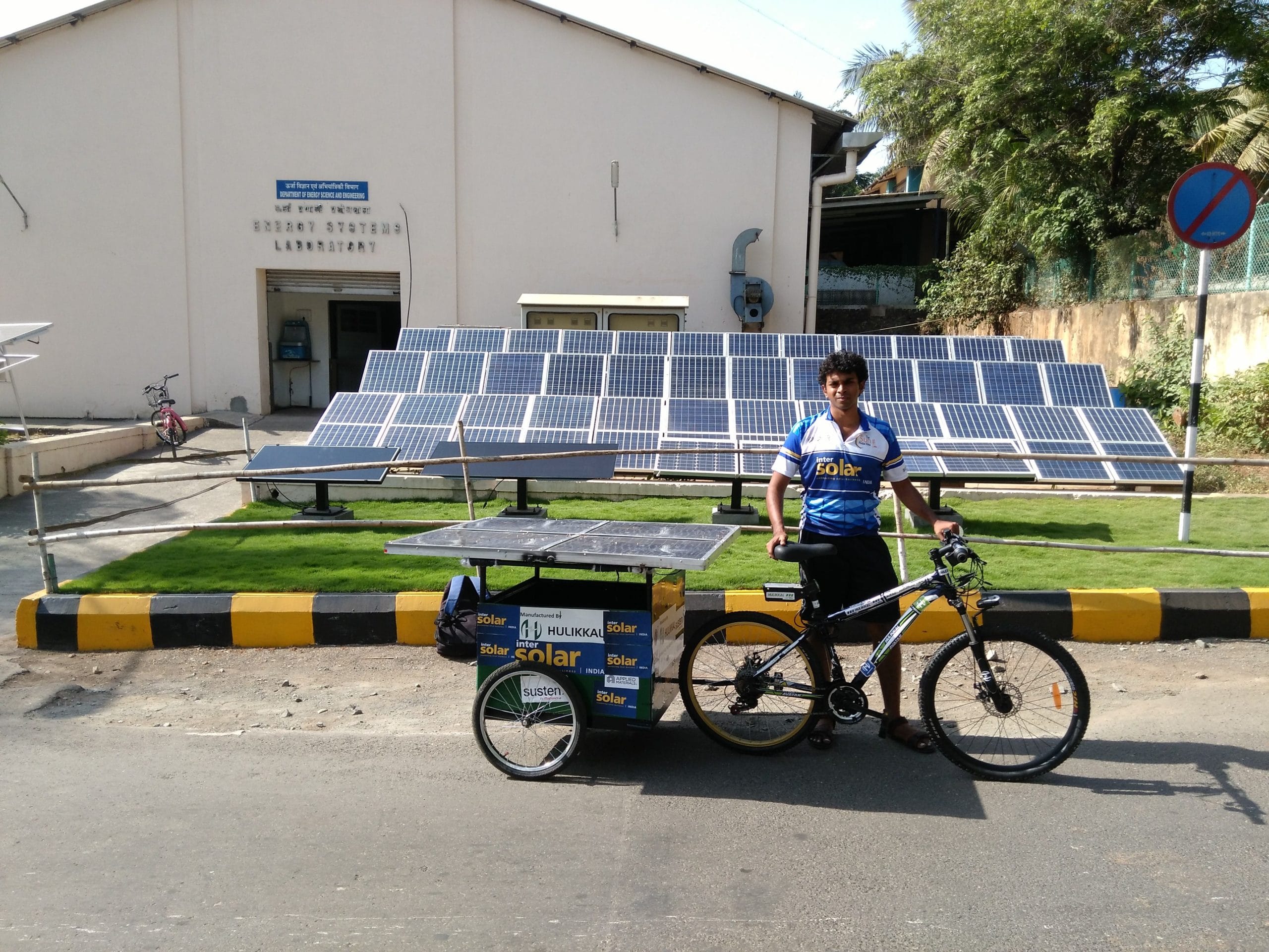 Η μεγάλη… βόλτα του Sushil Reddy με ηλεκτρικό ποδήλατο! - Recharger