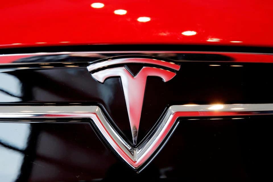Σοκ για την Tesla στην Ελλάδα! - Recharger
