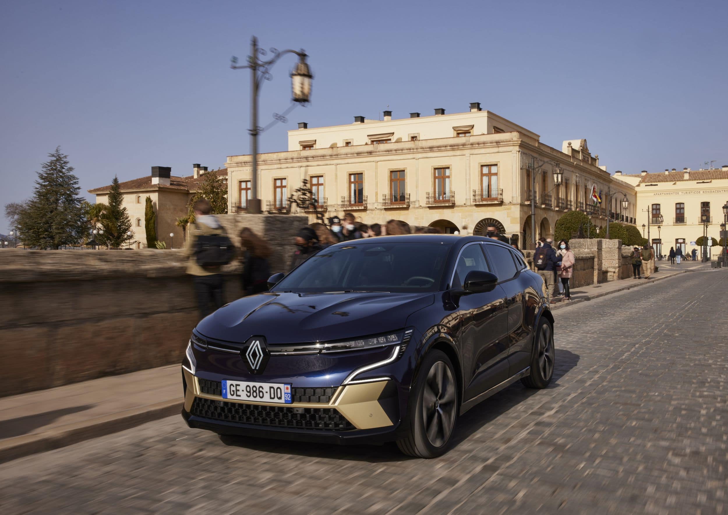 «Πεντάστερο» το νέο Renault Megane E-Tech Electric! - Recharger